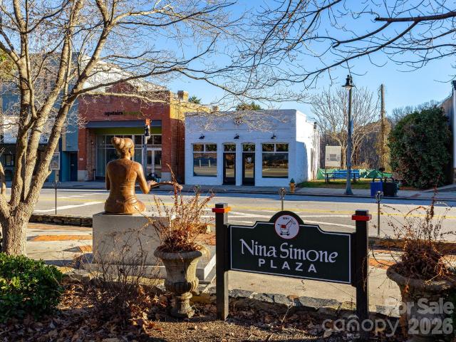 55 S Trade Street