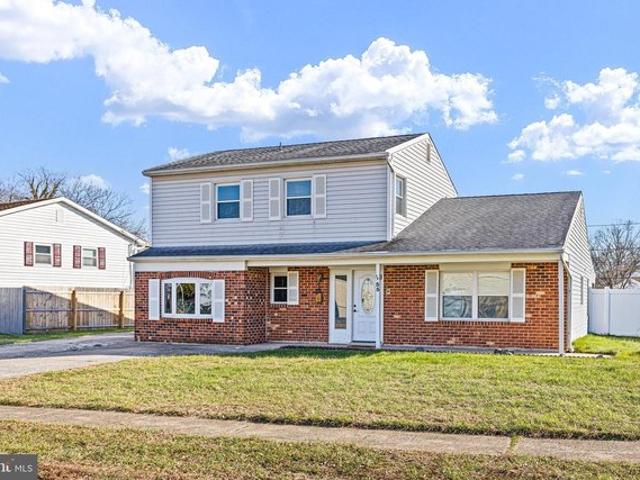 55 Sanford Dr, Newark, DE 19713