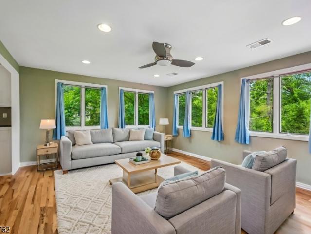 55 Sagamore Dr