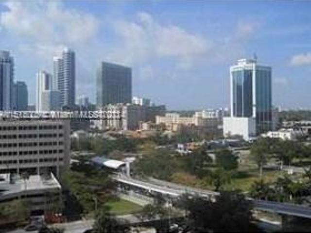 55 SE 6th St #1208, Miami, FL 33131