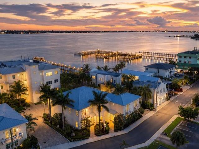 55 SE Seminole St Unit A, Stuart, FL 34994