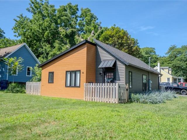 55 Seacliffe Rd, Rochester, NY 14622