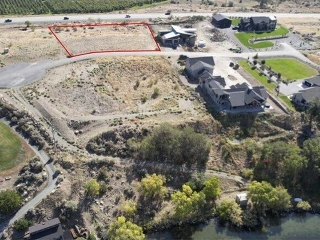 55 Shore Dr, East Wenatchee, WA 98802