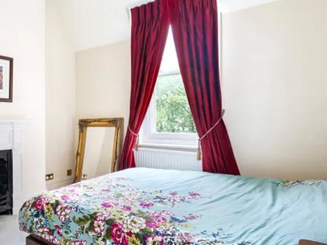 55 Southwell Road, Myatt's Fields, London, SE5 9PF, United Kingdom | 3 bed apartment | Rented for £2,817/mo