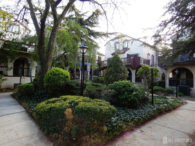 55 Smith St, Perth Amboy, NJ 08861
