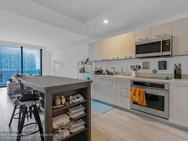 55 SW 9th St #2305, Miami, FL 33130