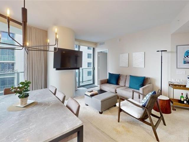 55 SW 9th St Apt 1808, Miami, FL 33130