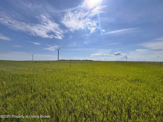 55 St SW, New England, ND 58647