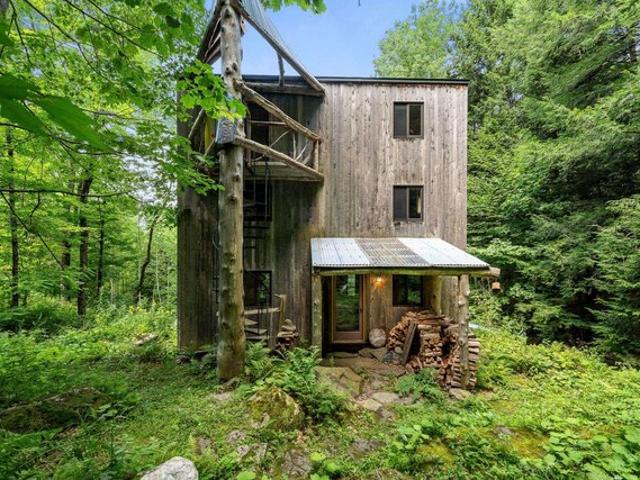55 Stuart Ln, Waterbury, VT 05676