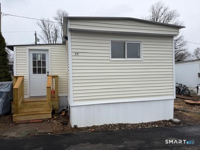55 Sugar St, Unit 17, Newtown, CT 06470 | MLS #24159 | Compass