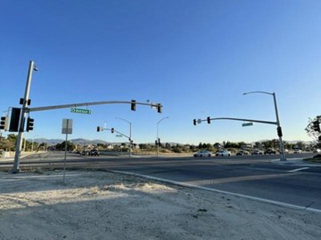 55th R Ave Ste Vic, Palmdale, CA 93550