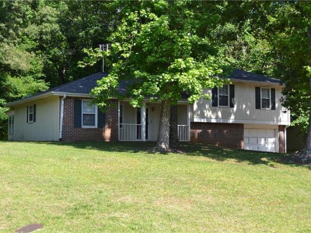 5604 Meadowood Drive
