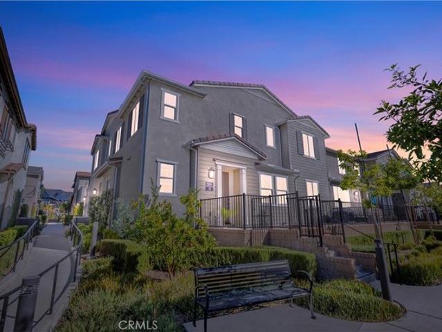 5604 Altamura Way Unit 10, Fontana, CA 92336