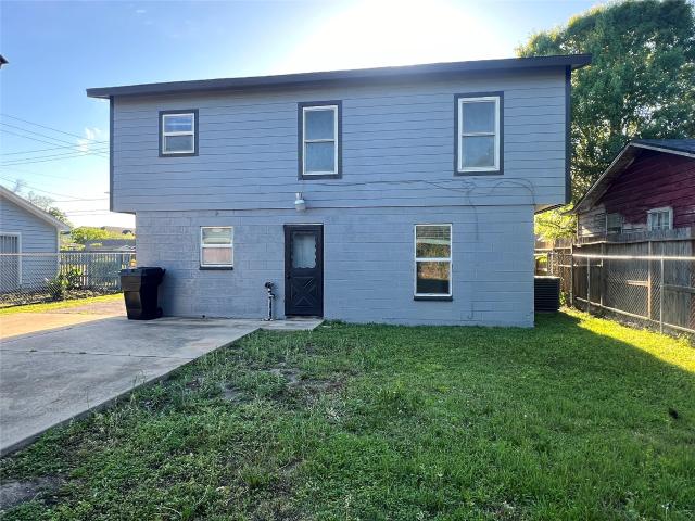 5604 Chapman St, Houston, TX 77009 | MLS #40371 | Compass