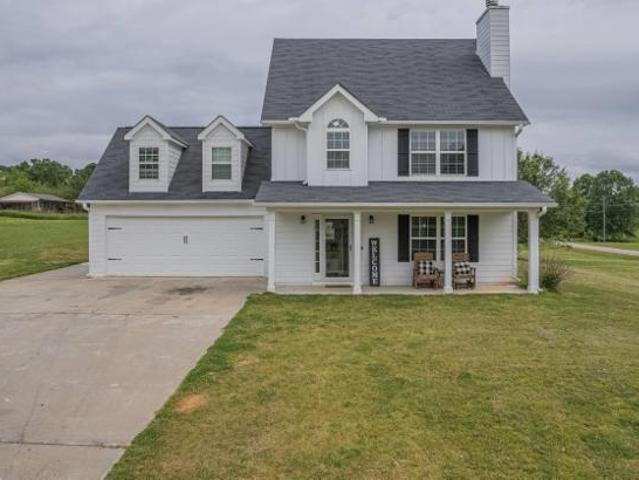 5604 Divine Ln, Clermont, GA 30527