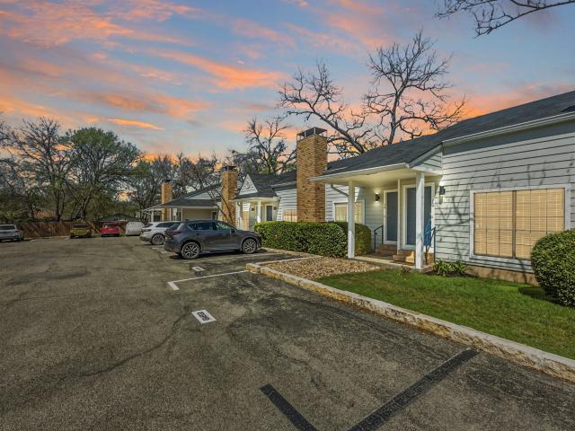 5604 Woodrow Ave, Unit 15, Austin, TX 78756 | MLS #7429 | Compass