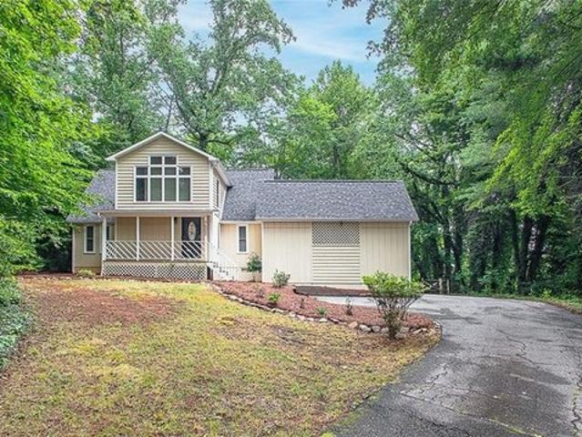 5605 Buckhorn Rd, Winston Salem, NC 27104