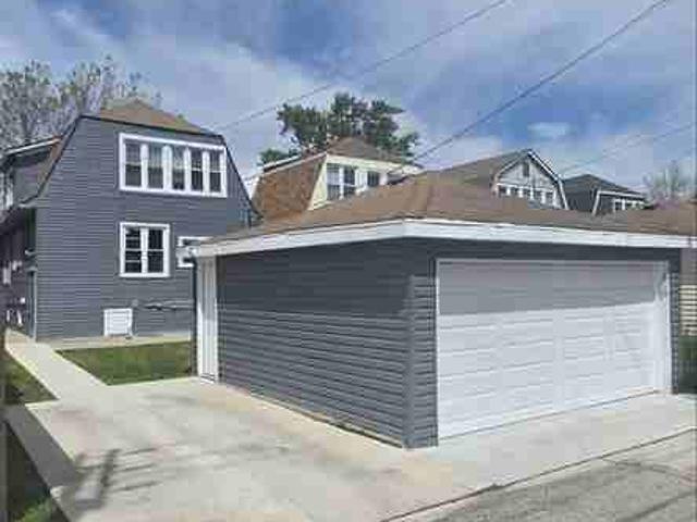 5605 KEYSTONE LLC 3 Bedroom Apartment for Rent at 5605 N Keystone Ave, Chicago, IL 60646 North Park