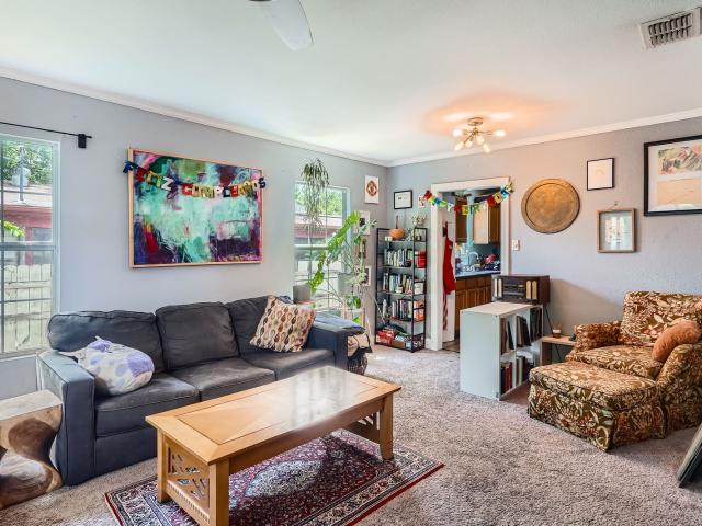 5605 Tura Ln, Austin, TX 78721 | MLS #2413