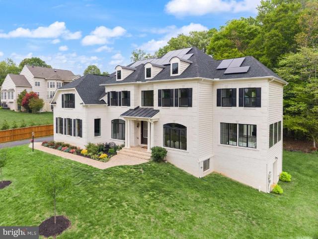5606 Beachview Creek Drive
