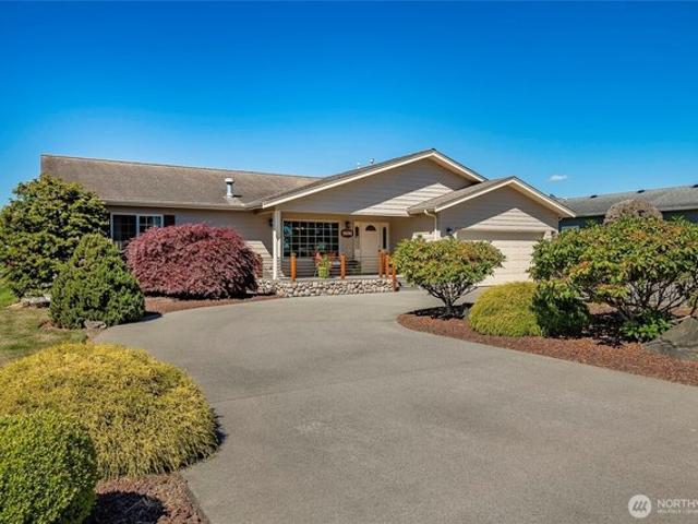 5606 Chehalis Pl, Birch Bay, WA 98230