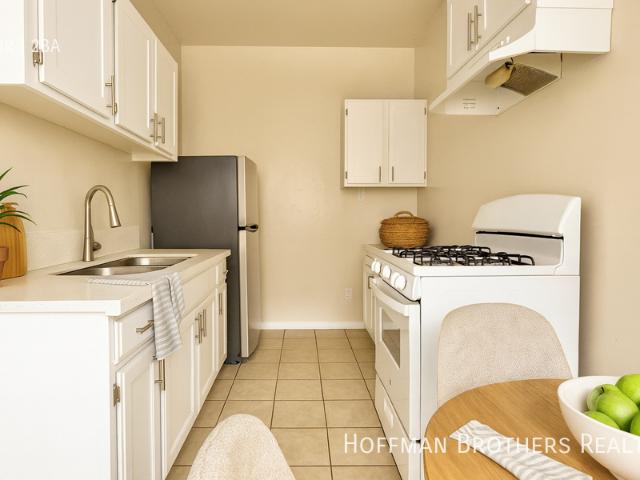 5606 S Figueroa St Los Angeles, CA 90037