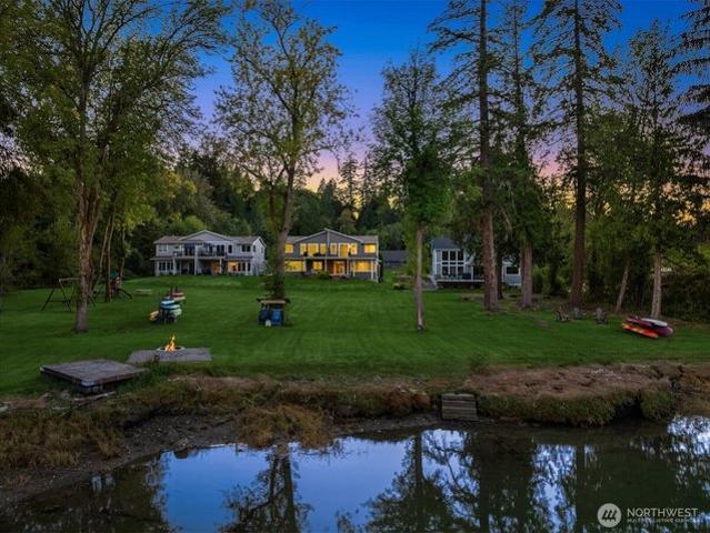 5606 39th Street Ct NW Unit 4, Gig Harbor, WA 98335