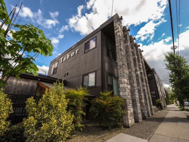 5607 E Burnside St. Studio Apartment for Rent at 5607 E Burnside St, Portland, OR 97215 North Tabor