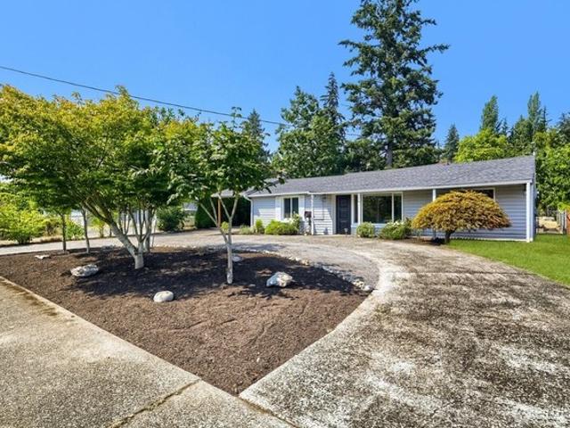 5607 th St SW, Mountlake Terrace, WA 98043