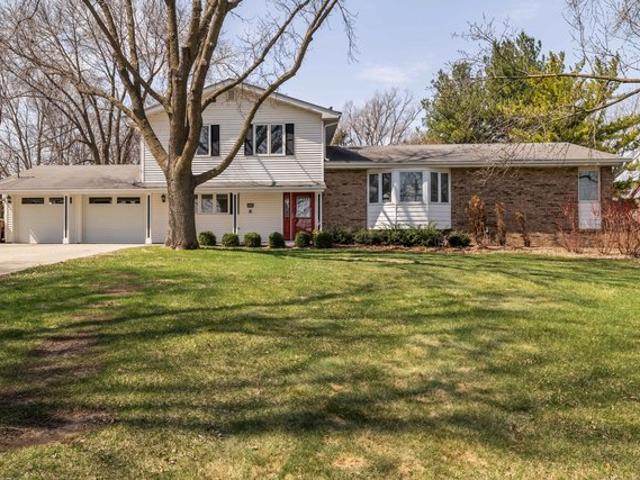 5608 NW 86th St, Johnston, IA 50131