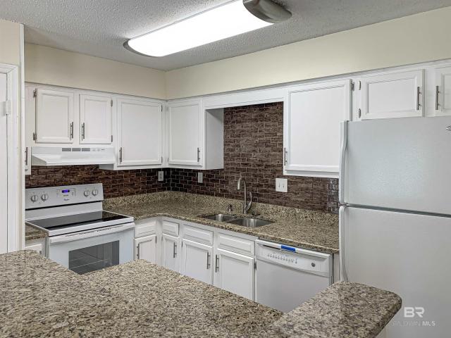 5608 Cottage Hill Drive 214