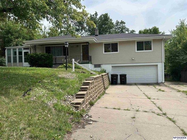 5609 Camden Ave, Omaha, NE 68104