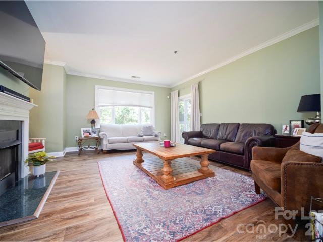 5609 Fairview Road