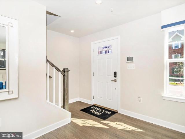 5609 Greenpoint Ln