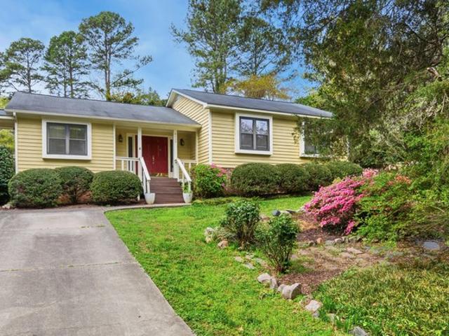 5609 Groomsbridge Ct, Raleigh, NC 27612