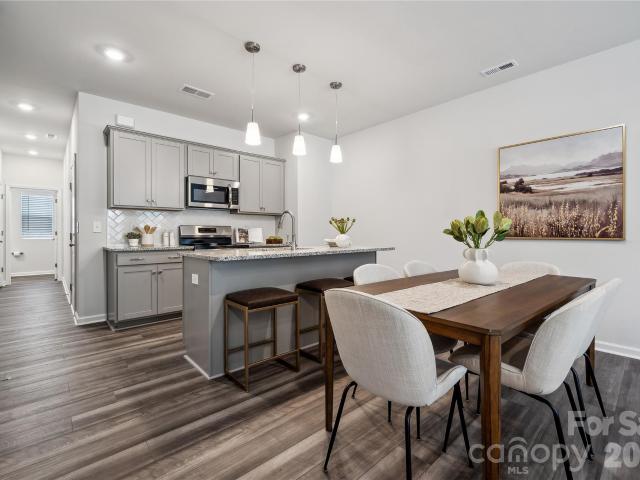 5609 Retledge St, Unit 33, Charlotte, NC 28269 | MLS #4363