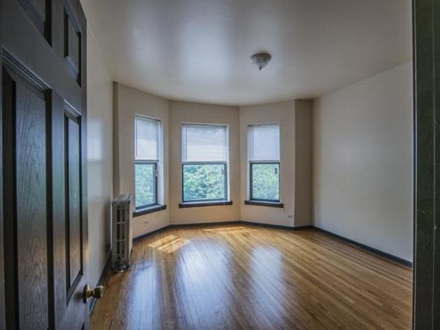 5609 S. Michigan 2 Bedroom Apartment for Rent at 5609 S Michigan Ave, Chicago, IL 60637 Washington Park