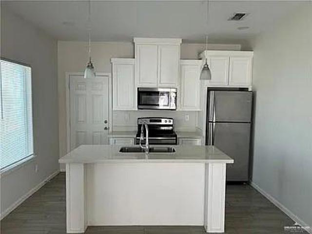 5609 Sandpiper Avenue
