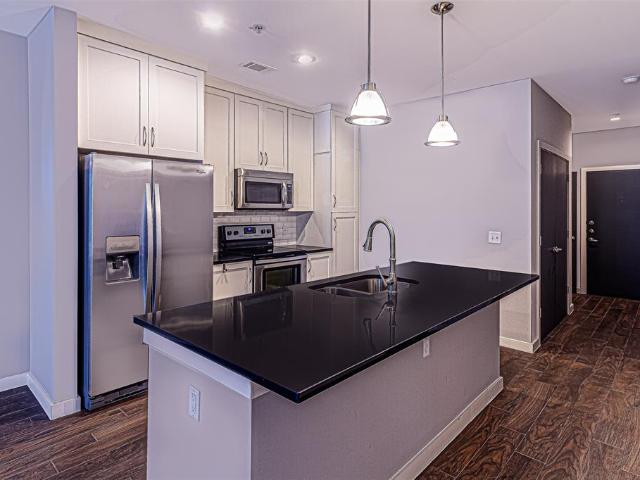 5609 SMU Blvd, Unit 305, Dallas, TX 75206 | MLS #21195