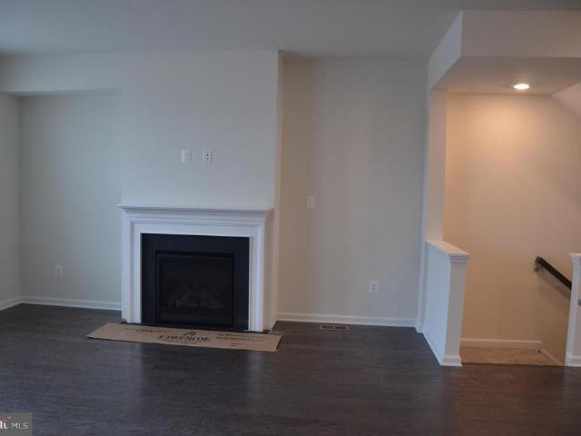 5609 Tallyn Hunt Place
