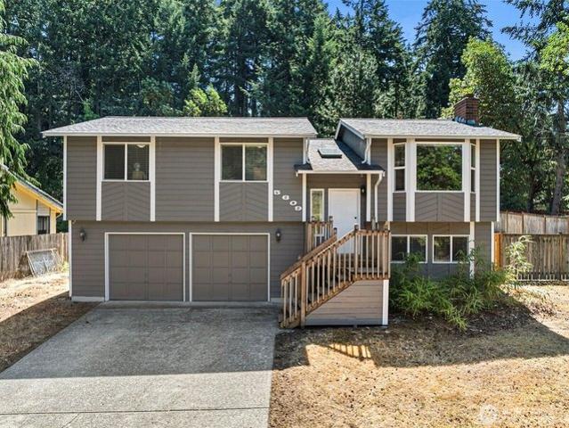 5609 41st Ave E, Tacoma, WA 98443