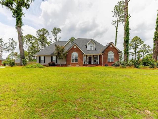 5600 Nutmeg Cir, Lake Park, GA 31636