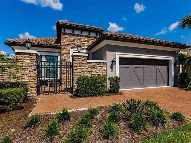 5600 Piccolo St, Nokomis, FL 34275