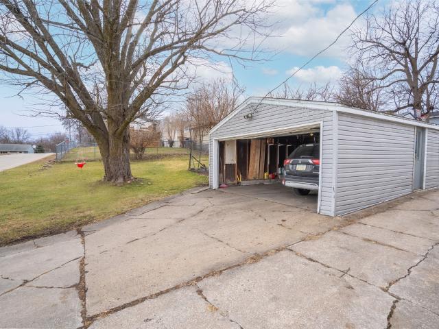 5600 SE 4th Street