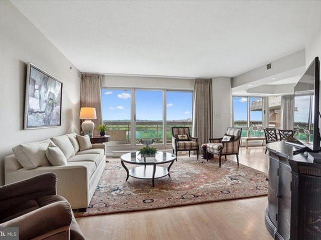 5600 Wisconsin Ave Ph 18A, Chevy Chase, MD 20815