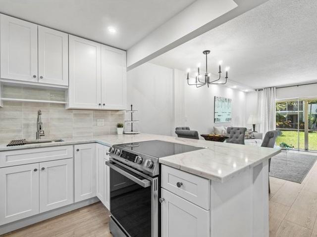 5601 NW 2nd Ave, Boca Raton, FL 33487