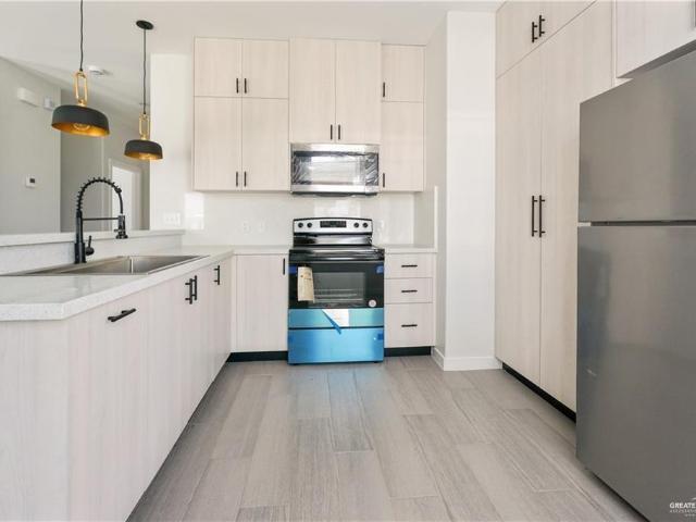 5601 Northwestern Avenue Apt 2