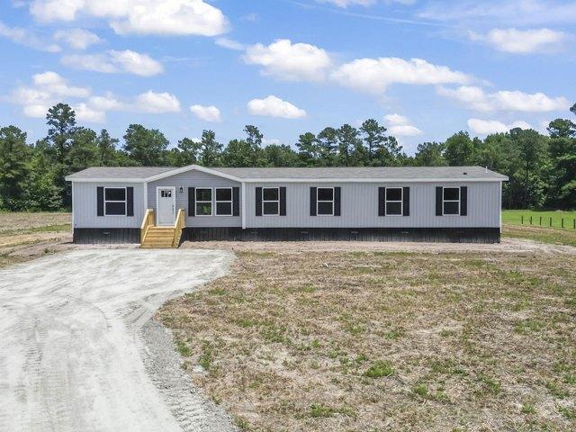 5601 Oak Grove Church Rd, Nichols, SC 29581