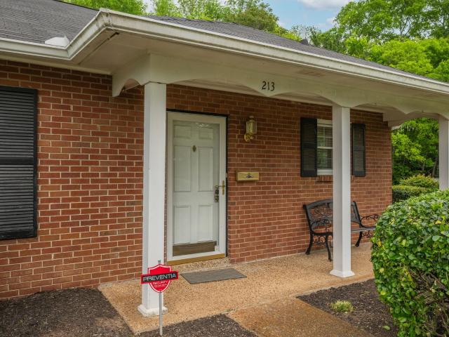 5601 Country Dr, Unit 213, Nashville, TN 37211 | MLS #3176 | Compass