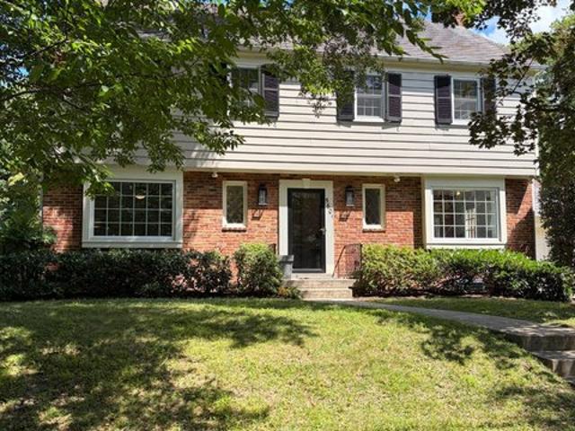 5601 Kirkwood Dr, Bethesda, MD 20816
